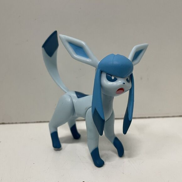 Pokemon | Toys | 22 Jazwares Pokmon Glaceon 3 Articulated Battle Ready ...